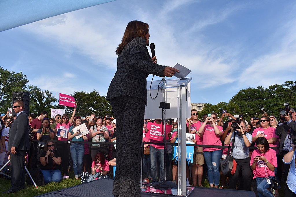 Kamala Harris Meets Last VP Hopefuls - Election Pulse Kamala Harris Meets Last VP Hopefuls - Election Pulse